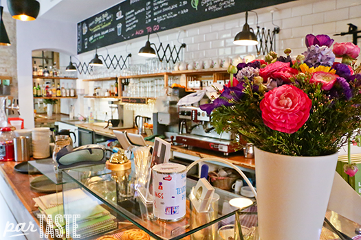 Cafe KRONE: Fresh Food and "Flame Cake" in Berlin - ParTASTE